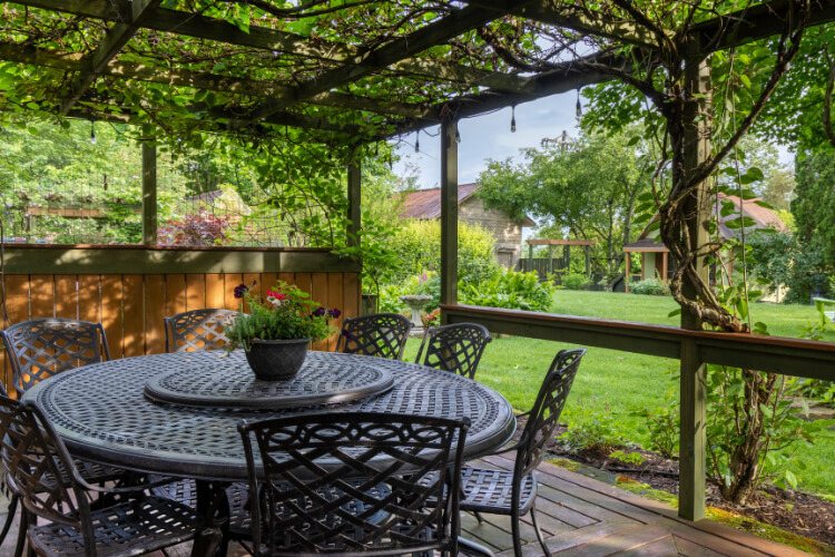 Common Areas & Grounds at Hartzell House Bed & Breakfast